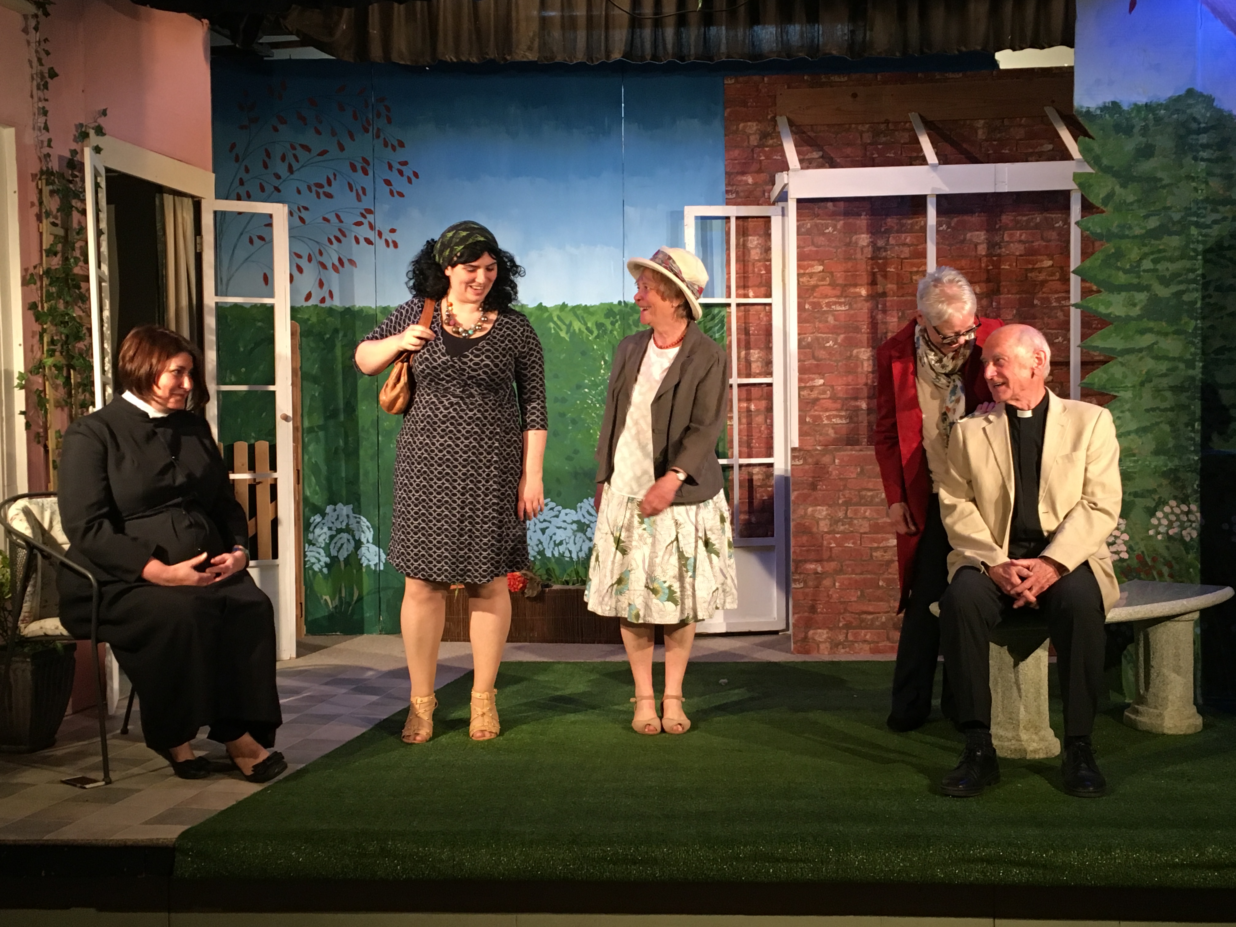 Entertaining Angels – Welcome to Exton Drama Club!